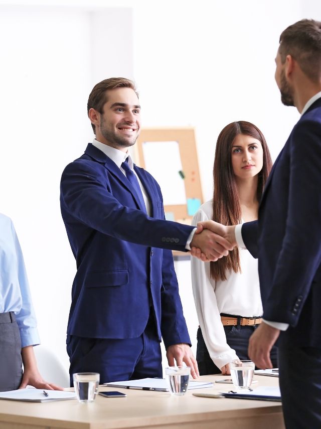 4 Easy Ways To Be More Employable In 2023