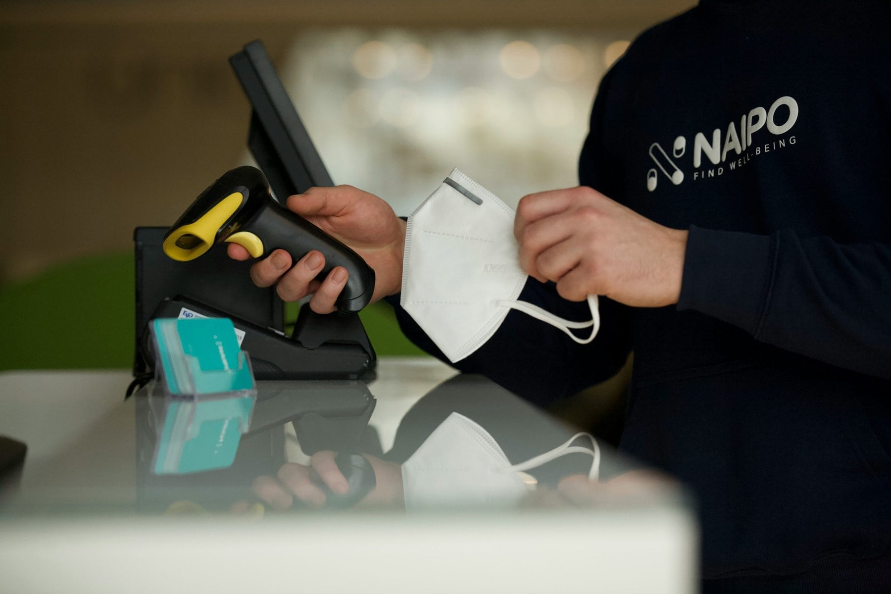 Digital Wallets: 4 Critical Tools For Improving Personal Finances